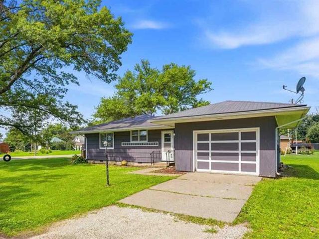 507 E Washington Ave, Keota, IA 52248
