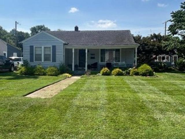 507 E Woodlawn Ave, Sikeston, MO 63801