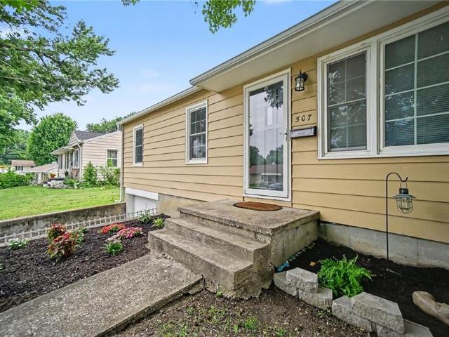 507 E Meadow Lane