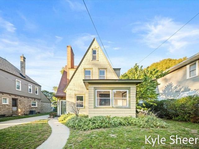 507 Elliott St SE, Grand Rapids, MI 49507