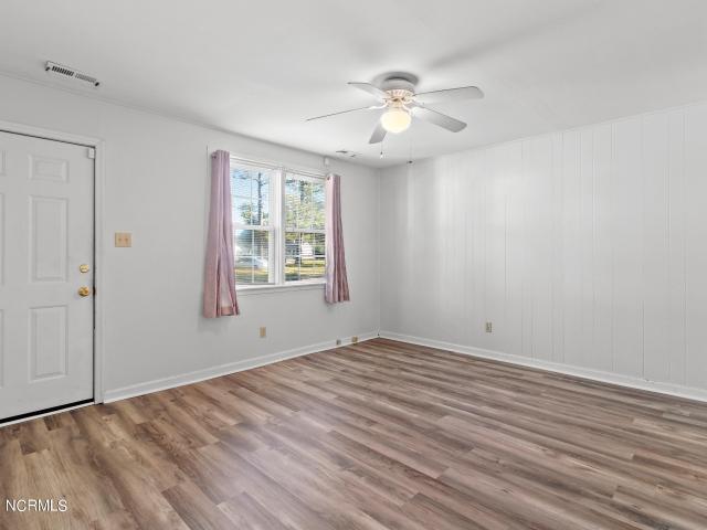 507 Elm St, Jacksonville, NC 28540 | MLS #100565 | Compass