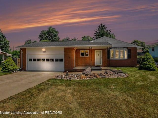 507 Elmshaven Dr, Lansing, MI 48917