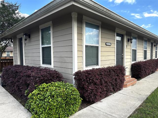507 Houston Street 8