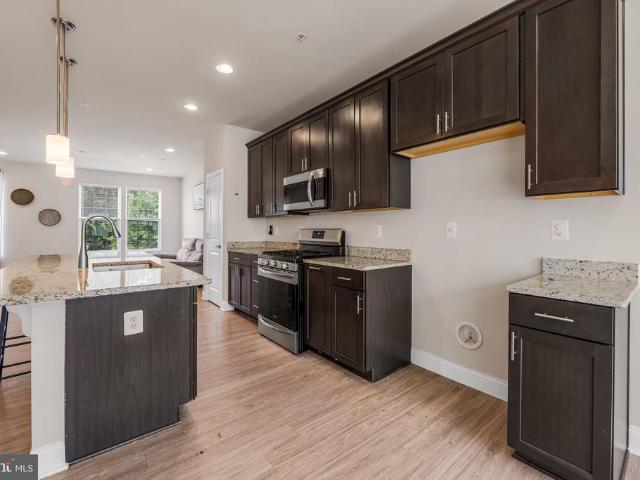 507 Heathland Trail