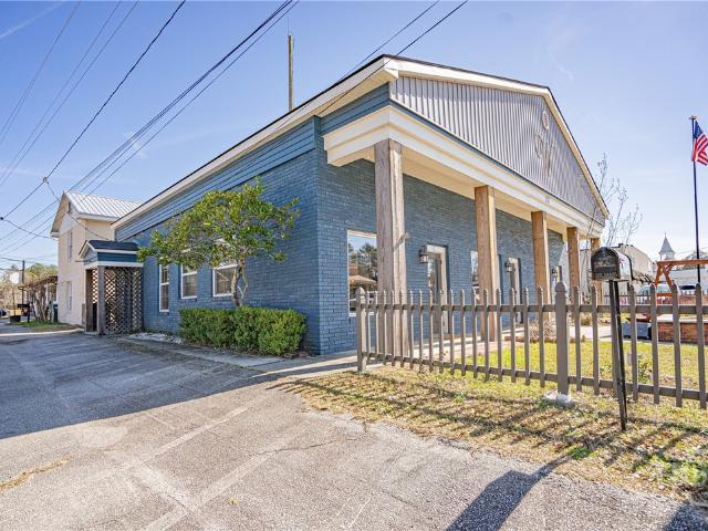 507 Laurel Street