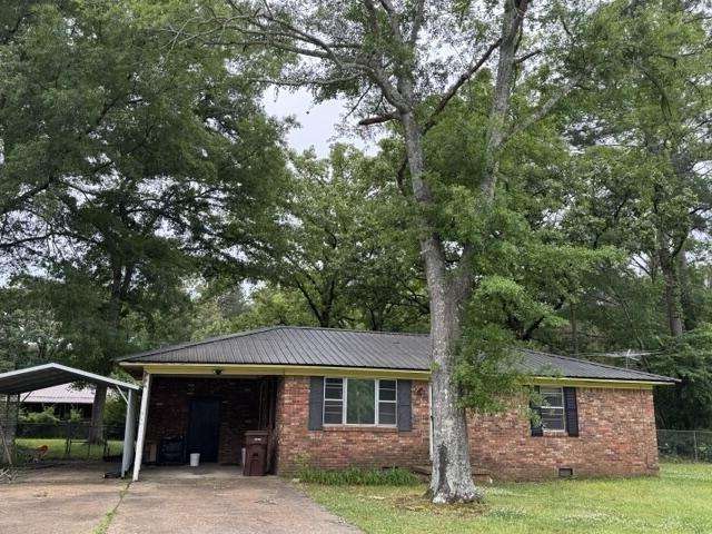 507 McWhirter St, Amory, MS 38821
