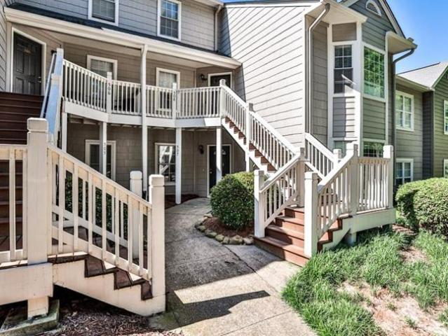 507 Mill Pond Rd, Roswell, GA 30076
