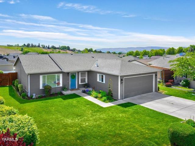 507 N 77th Ave, Yakima, WA 98908