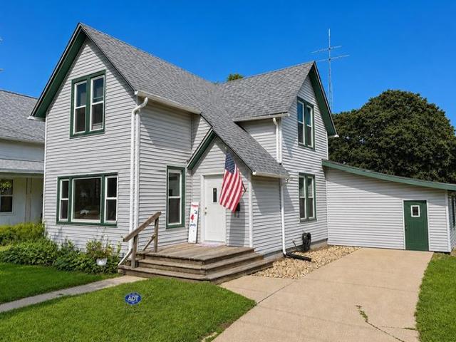 507 N Broad St, Lanark, IL 61046