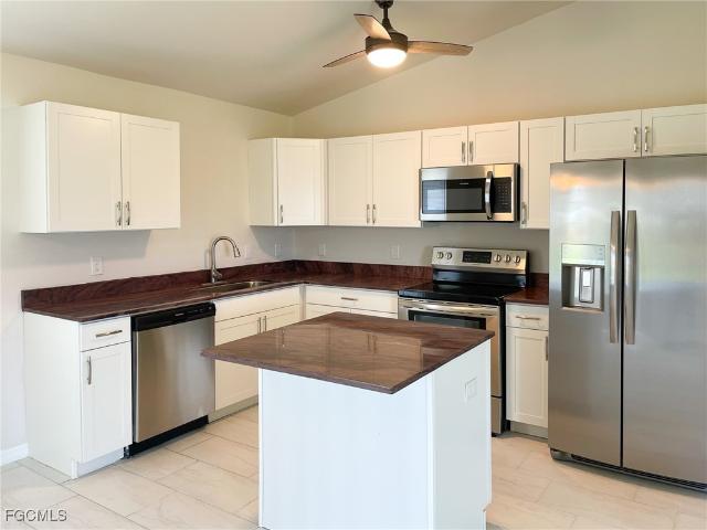 507 NE 7th Ave, Cape Coral, FL 33909 | MLS #2026022 | Compass