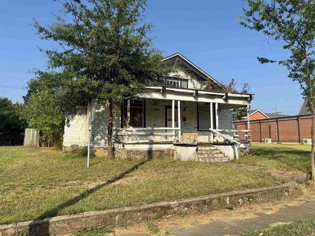 507 Ninth St, Mena, AR 71953
