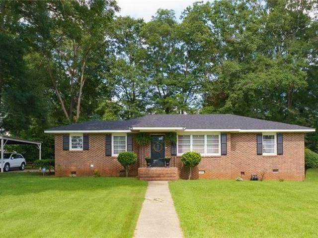 507 S 11th Ave, Lanett, AL 36863