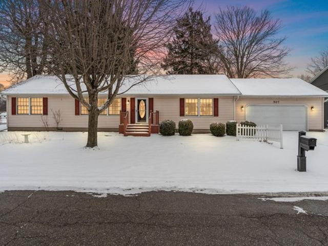 507 S 20th St, Chesterton, IN 46304