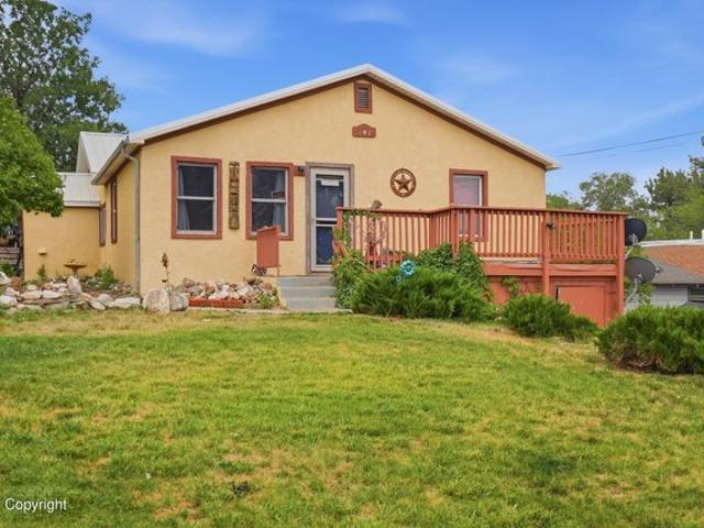 507 S Seneca Ave, Newcastle, WY 82701