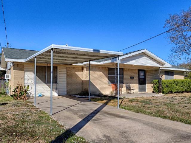 507 South St, Schulenburg, TX 78956 | MLS #49669 | Compass