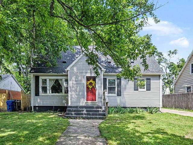 507 Summerfelt Dr, Benton Harbor, MI 49022