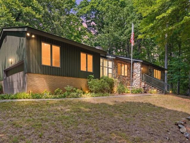 507 Phar Lap Ln, Bahama, NC 27503