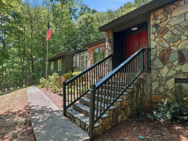 507 Phar Lap Lane