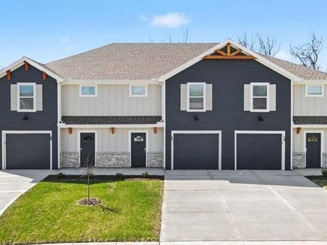 507 Pine Dr, Odessa, MO 64076