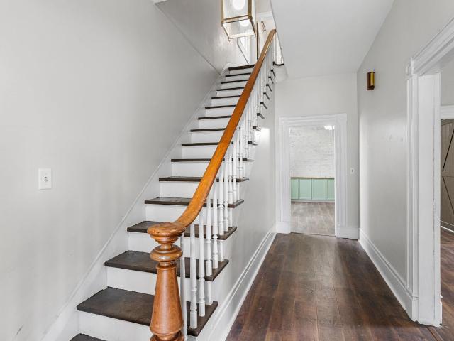 507 Roosevelt Road