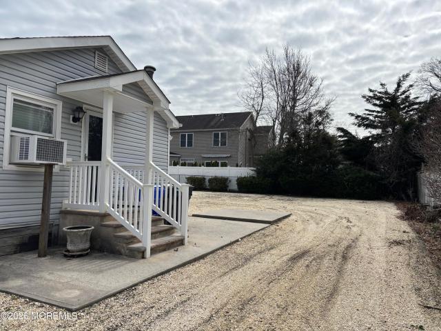 507 Riverside Dr S, Brick, NJ 08723 | MLS #22604 | Compass