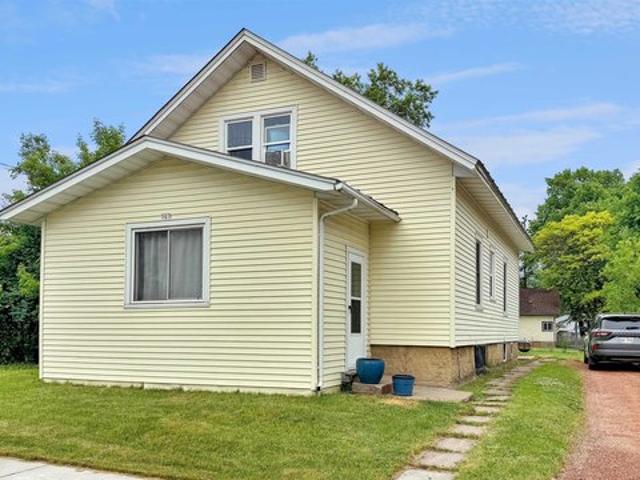 507 W Cleveland St, Marshfield, WI 54449