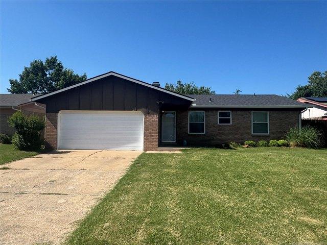 507 W E St, Jenks, OK 74037
