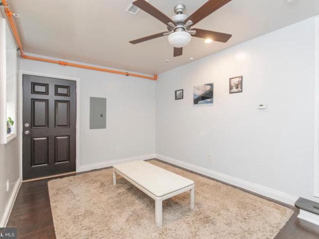 507 W Girard Ave #1R Philadelphia, PA 19123