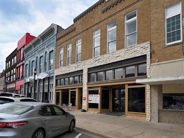 507 W Main St, Unit 202, Denison, TX 75020 | MLS #21138 | Compass