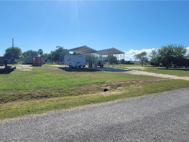 507 W Oakland Ave, Seadrift, TX 77983 | MLS #597993