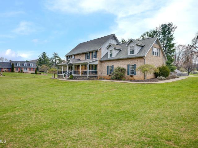 507 Wakefield Court