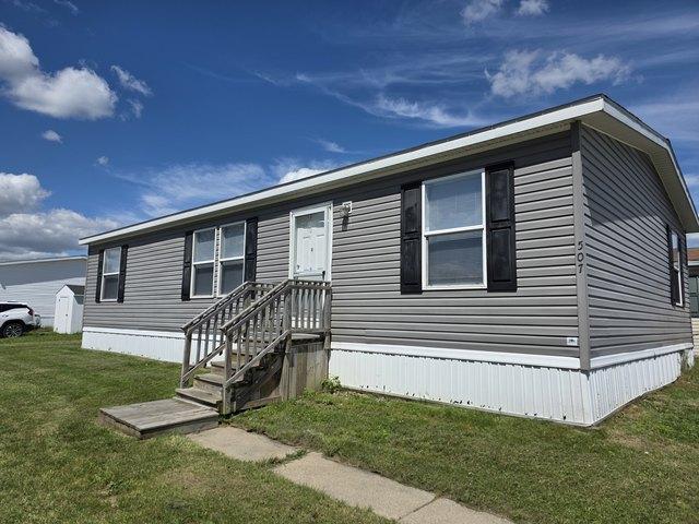 507 White Willow Dr, Flint, MI 48506