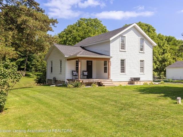5085 Durfee Rd, Eaton Rapids, MI 48827