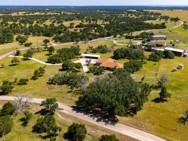 5087 Friedrich Rd, Fredericksburg, TX 78624