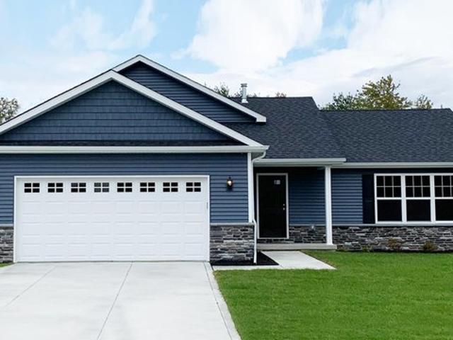 5088 Richard Dr, Lowell, IN 46356