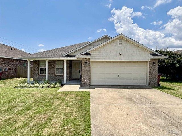 5089 Covington Dr, Pace, FL 32571