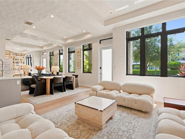 5080 NW 84th Avenue, Doral, FL