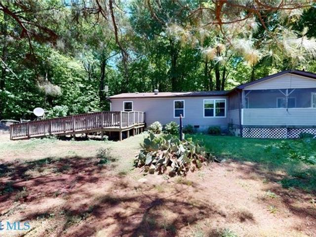 5080 Sandy Clay Ln, Abingdon, VA 23061