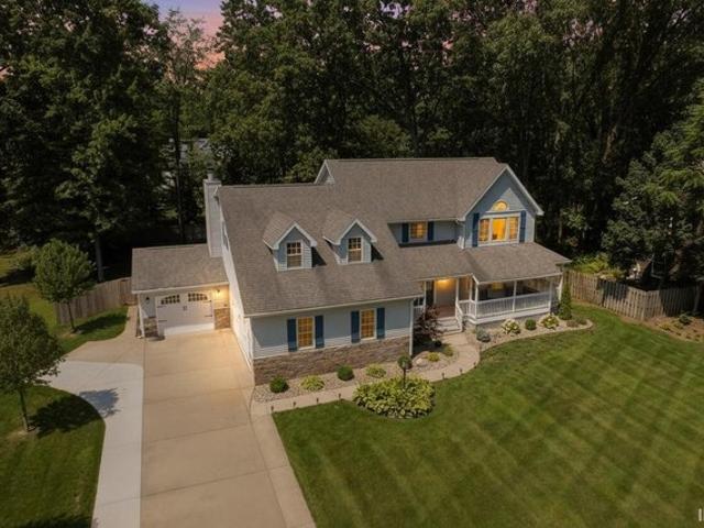 50819 Sherwood Dr, Granger, IN 46530