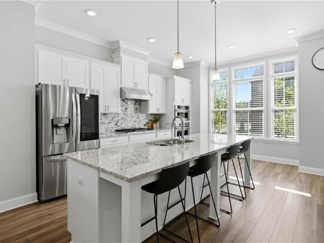 5081 Pinckney Lane