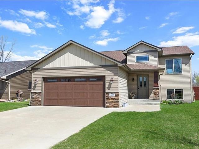 508 22nd Ave N, Sartell, MN 56377