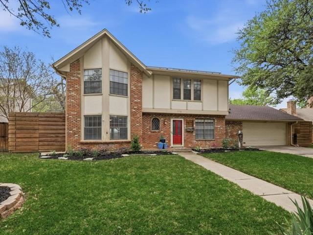 508 Country Green Ln, Arlington, TX 76011