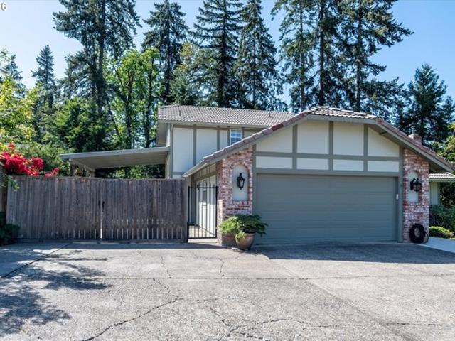 508 Cascade Dr, Springfield, OR 97478