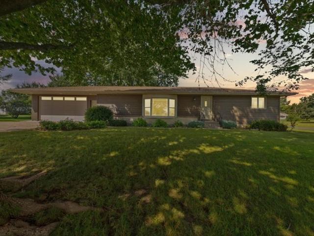 508 Central Ave S, Geneva, MN 56035