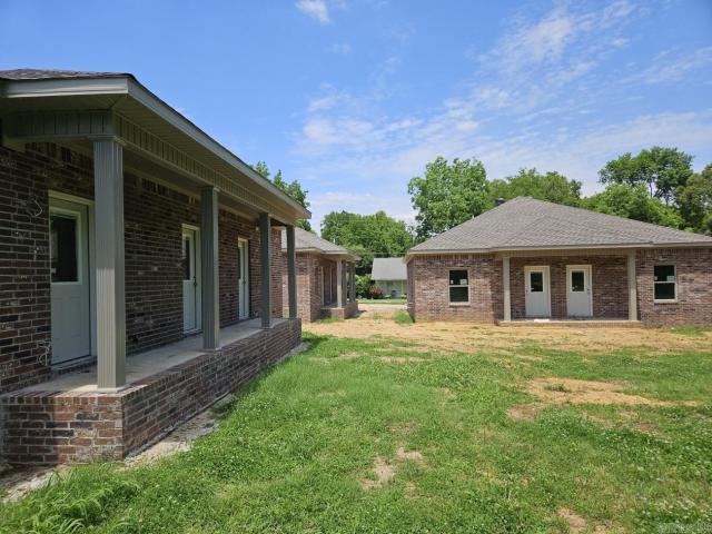 508 and 510 N Oak St