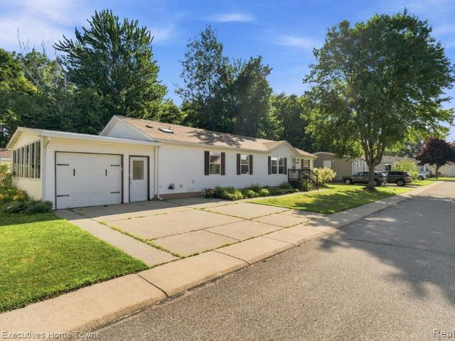 508 Bush Lake Lane