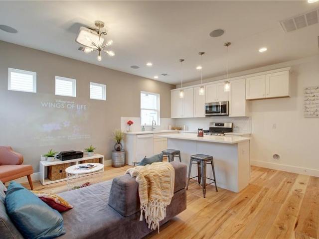 508 E 55th Ave