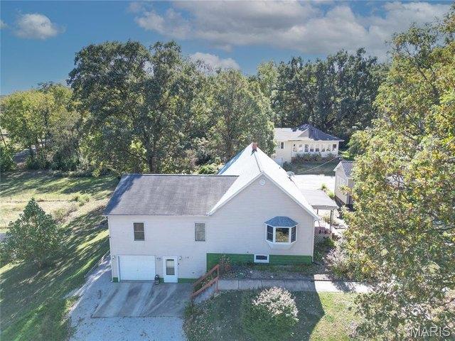 508 E Wood St, Hillsboro, IL 62049