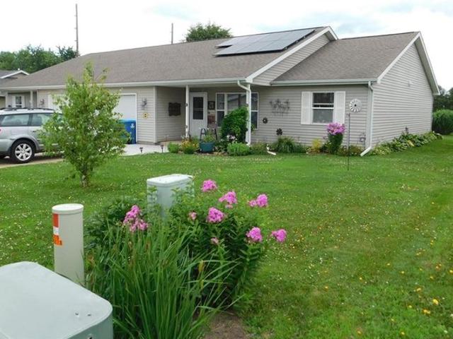 508 E Preston St, Stanwood, IA 52337