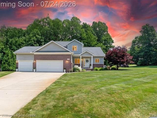 508 Forest Hill Dr, Oxford Vlg, MI 48371